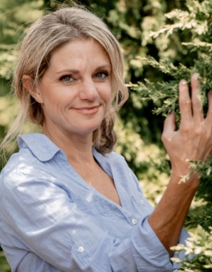 About Outside By Design in KC | Your Local Horticulturist